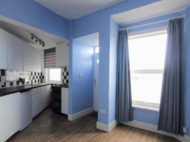 Woodhead Road, Sheffield, 2 Bedroom Semi detached