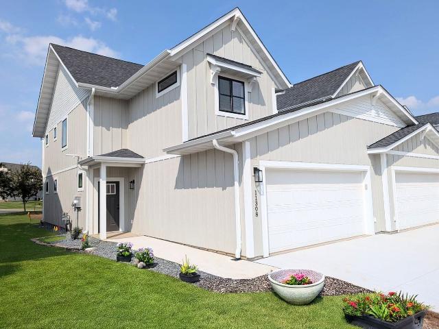 Woodhelm Townhomes 2 Bedroom Home for Rent at 11300 Upper 39th Street Cir N, Maplewood, MN 55042 Maplewood Oakdale