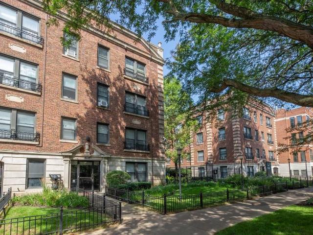 Woodlawn Terrace 2 Bedroom Apartment for Rent at 4726 S Woodlawn Ave, Chicago, IL 60615 Kenwood