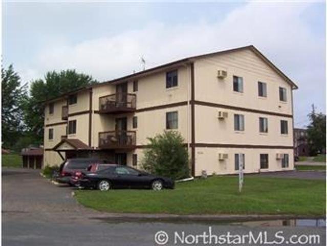 Woodlawn Apartments, LLC 2 Bedroom Apartment for Rent at 7664 Woodlawn Dr, Arden Hills, MN 55112 Arden Hills Shoreview