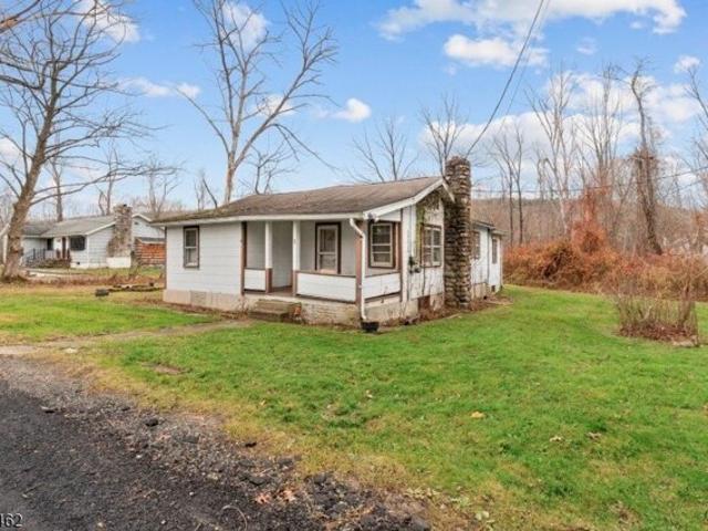 Woodlawn Ave, Frankford Township, Home For Sale