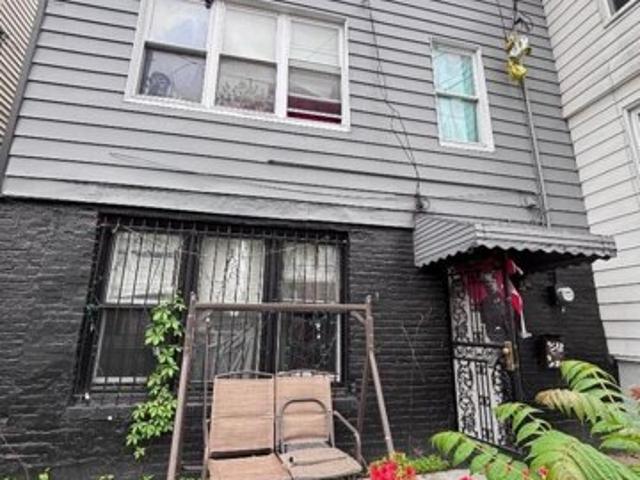Woodlawn Ave, Jersey City, Home For Sale