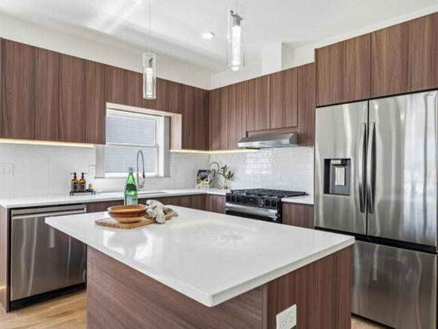 Woodlawn Ave Unit,jersey City, Condo For Sale
