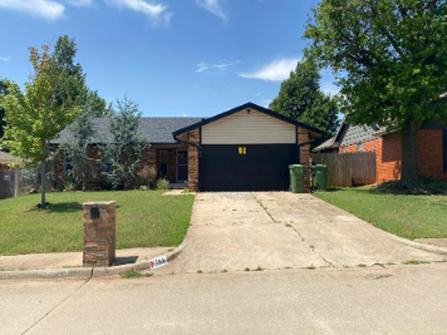 Woodlawn Dr