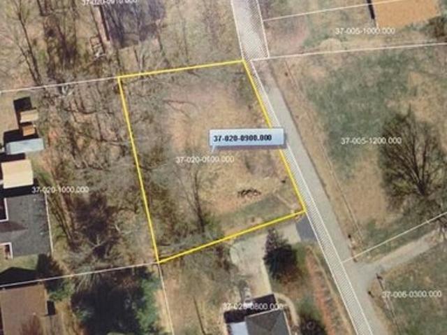 Woodlawn Dr, Ironton, OH 45638