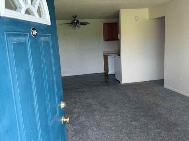 Woodlawn Park Apartments 2 Bedroom Apartment for Rent at 1940 S Woodlawn Blvd, Wichita, KS 67218