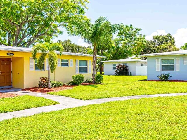 Woodlawn Park 1 Bedroom Apartment for Rent at 1646 18th Avenue North, St. Petersburg, FL 33713