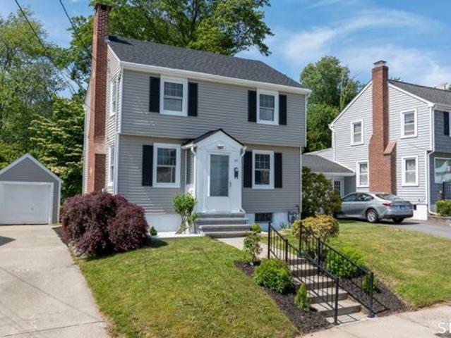 Woodlawn Rd, New London, Home For Sale