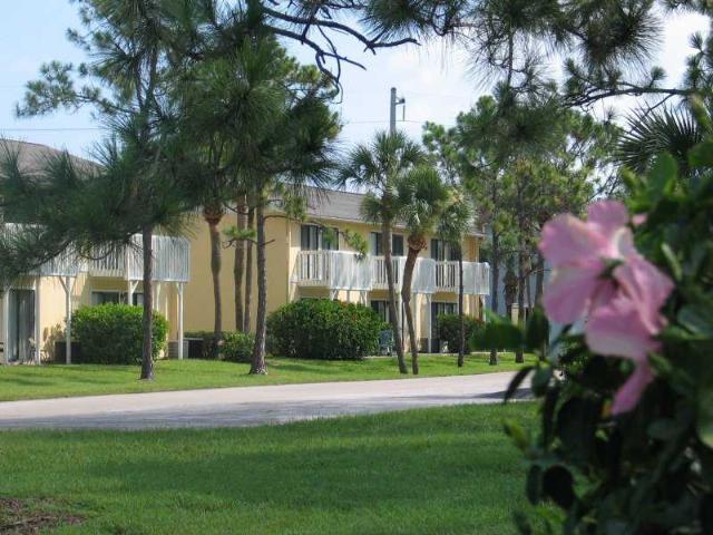 Woodlake Village 1 Bedroom Apartment for Rent at 1700 Woodlake Dr Ne, Palm Bay, FL 32905