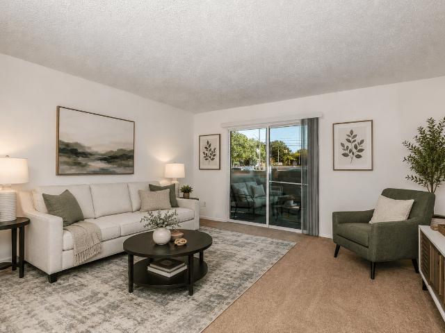 Woodlake Villas 1 Bedroom Apartment for Rent at 720 Conway Rd, Orlando, FL 32807 Lake Underhill