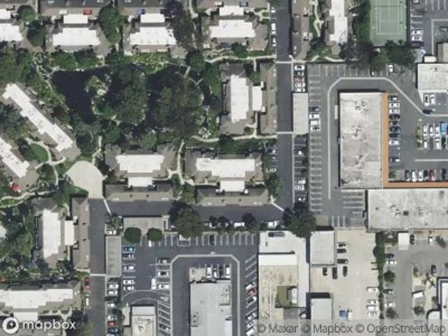 Woodlake Dr