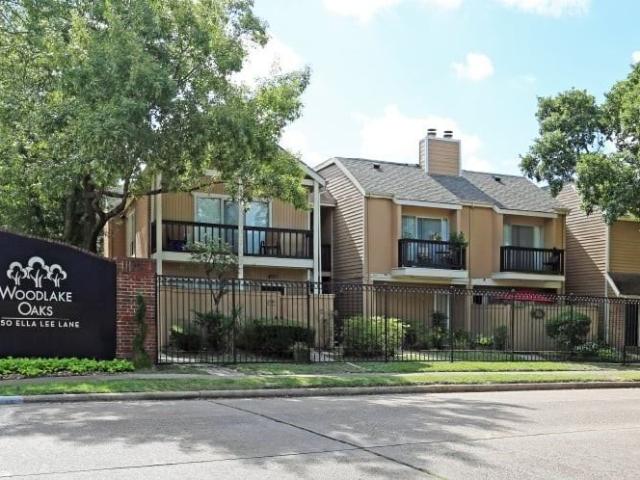 Woodlake Oaks Apartments 1 Bedroom Apartment for Rent at 9550 Ella Lee Ln, Houston, TX 77063 Woodlake Briar Meadow