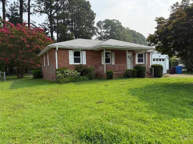Woodland Terrace Dr