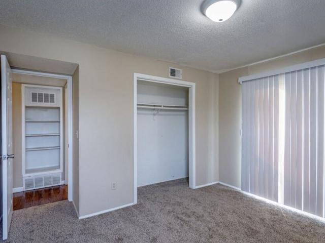 Woodland Trace 1 Bedroom Apartment for Rent at 920 Fontana Ave, Platte City, MO 64079
