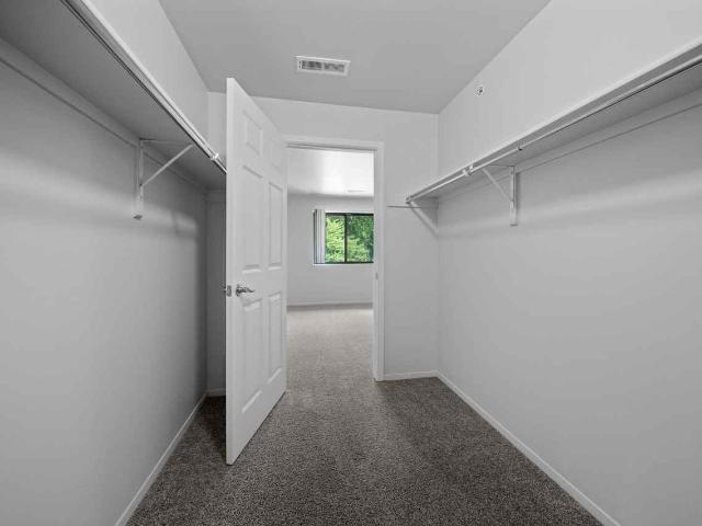 Woodland Villa Apartments 2 Bedroom Apartment for Rent at 7344 Drew Cir, Westland, MI 48185 Westland