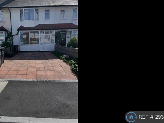 Woodland Way, Mitcham, CR4 4 bed terraced house to rent £3,500 pcm £808 pw