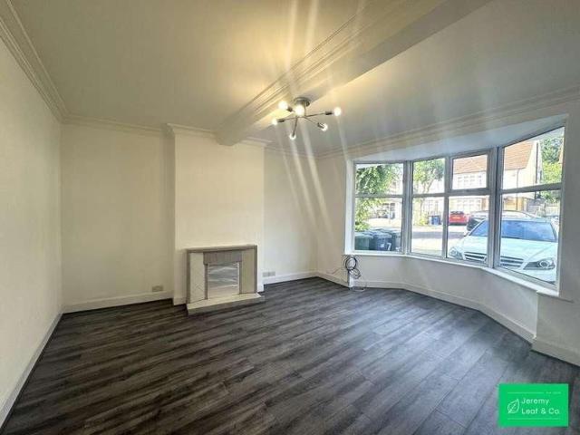 Woodland Way, NW7