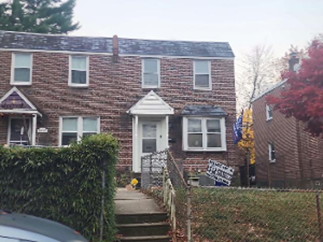 Woodland Ave