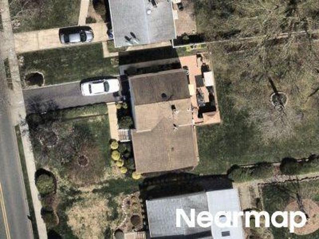 Woodland Ave