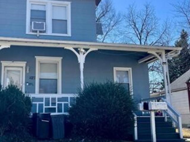 Woodland Ave, Sharon Hill, Home For Sale