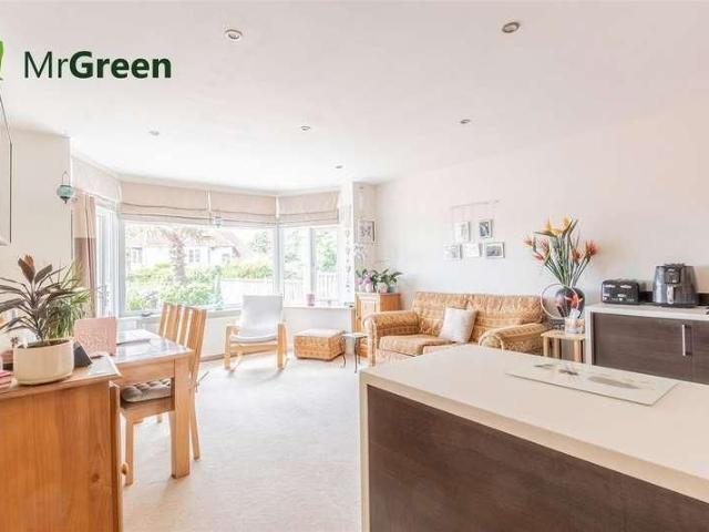 Woodland Avenue, Bournemouth, BH5