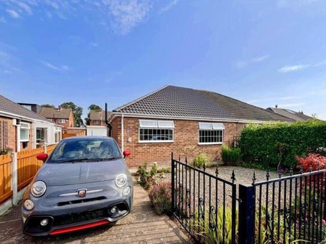 Woodland Avenue, Swillington, 2 Bedroom Semi detached