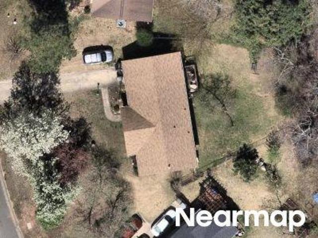 Woodland Cir