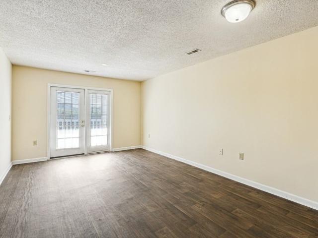 Woodland Crossing Apartment Homes 1 Bedroom Apartment for Rent at 2590 Woodland Ave, New Bern, NC 28562