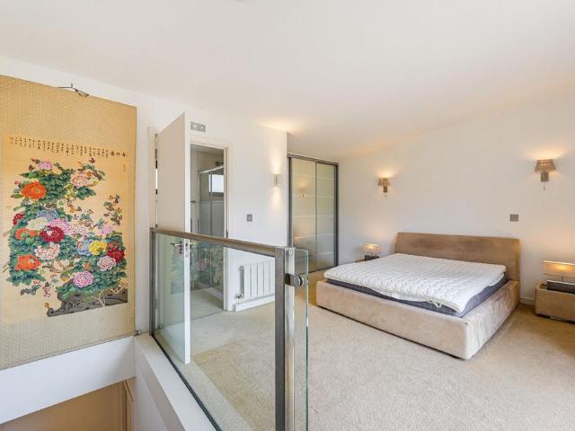 Woodland Crescent, Greenwich, London. 4 bed terraced house to rent £4,350 pcm £1,004 pw
