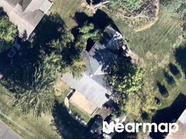 Woodland Dr