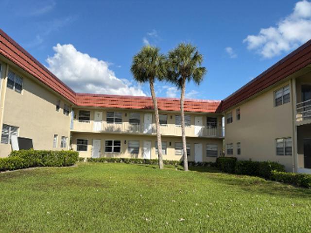 Woodland Dr Apt 103