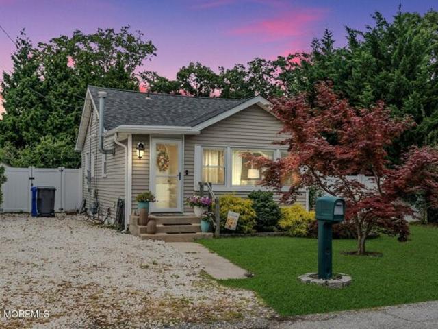Woodland Dr, Brick, Home For Sale