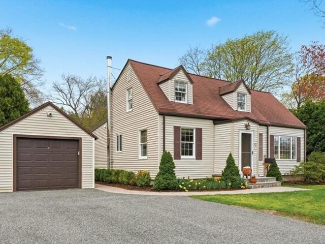 Woodland Dr, Framingham, Home For Sale