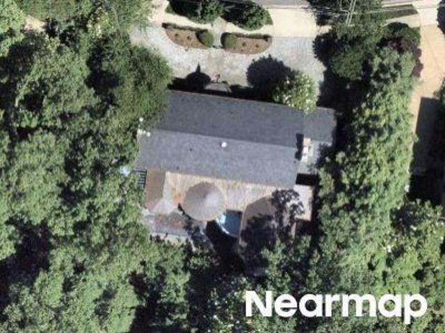 Woodland Dr NW
