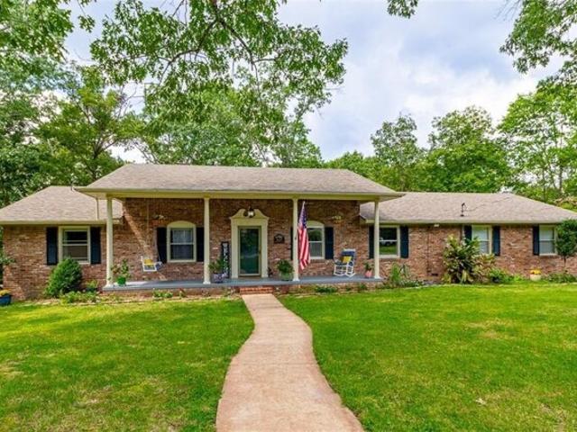 Woodland Dr, Rogers, Home For Sale