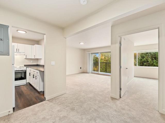 Woodland Estates 1 Bedroom Apartment for Rent at 4821 S Kent Des Moines Rd, Kent, WA 98032