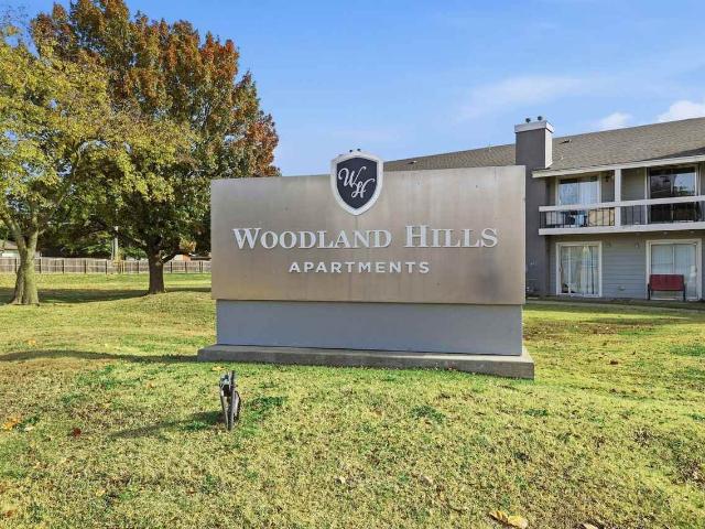 Woodland HIlls Apartments 1 Bedroom Apartment for Rent at 8502 E 66th Pl, Tulsa, OK 74133