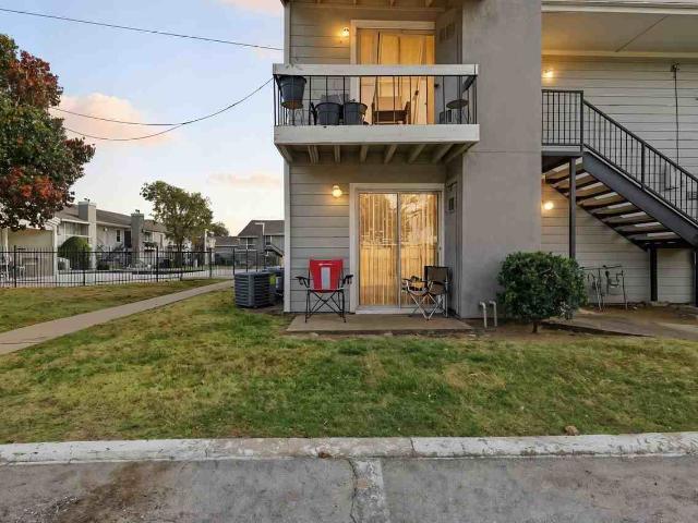 Woodland HIlls Apartments 1 Bedroom Apartment for Rent at 8502 E 66th Pl, Tulsa, OK 74133