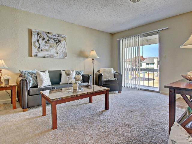 Woodland HIlls Apartments