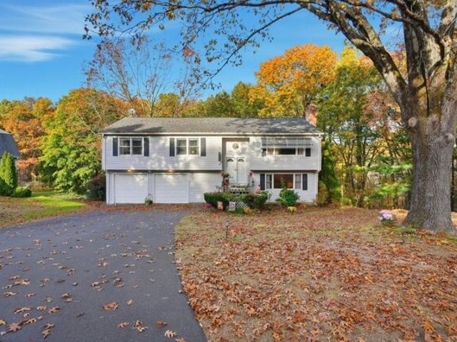 Woodland Hollow St, Windsor Locks, Home For Sale