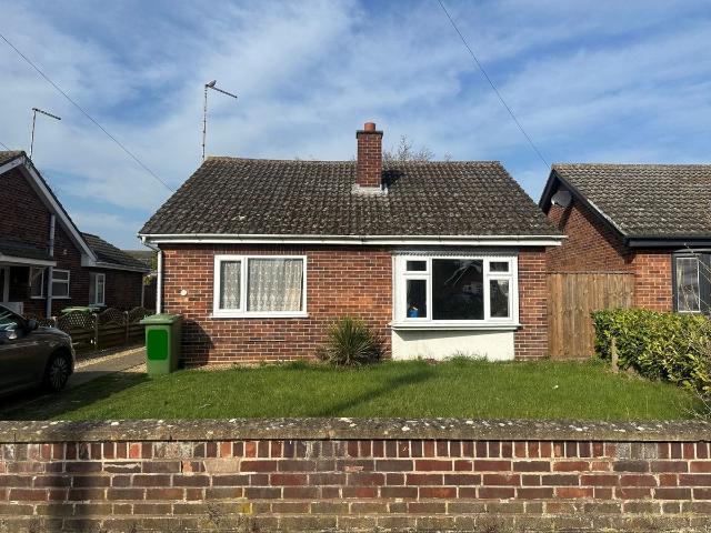 Woodland Lea, Peterborough PE6, 2 bed bungalow to rent, £1,000 pcm | PrimeLocation