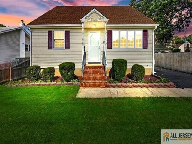 Woodland Rd, Spotswood, Home For Sale