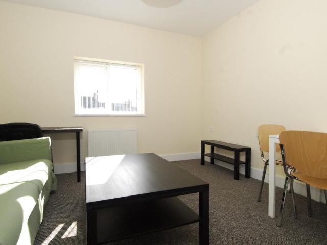 Woodland Road, Flat 4, Plymouth PL4, 1 bed flat to rent, £1,057 pcm | PrimeLocation