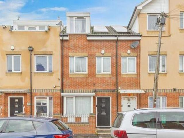Woodland Road, Leicester, 3 Bedroom Semi detached