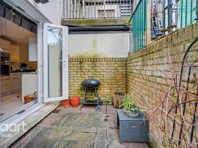 Woodland Road, LONDON 2 bed apartment to rent £2,150 pcm £496 pw