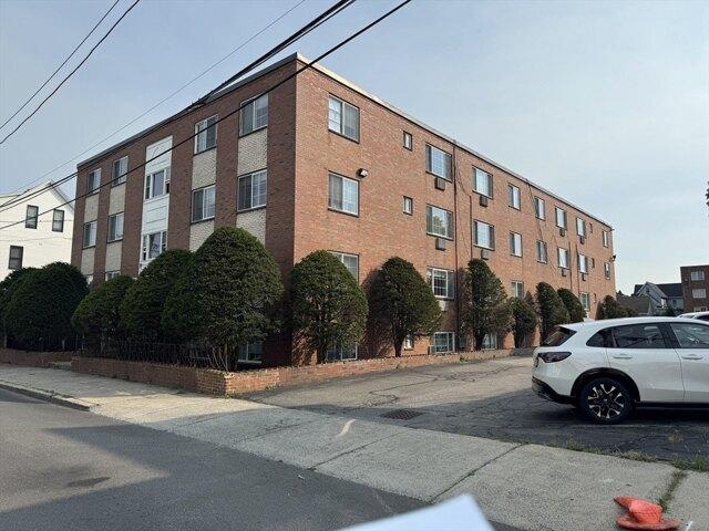 Woodland St Apt,everett, Condo For Sale