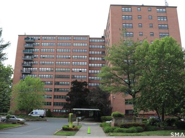 Woodland St Apt N, Hartford, Condo For Sale
