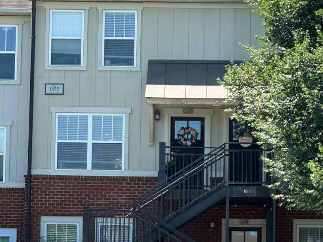 Woodlands Condo
