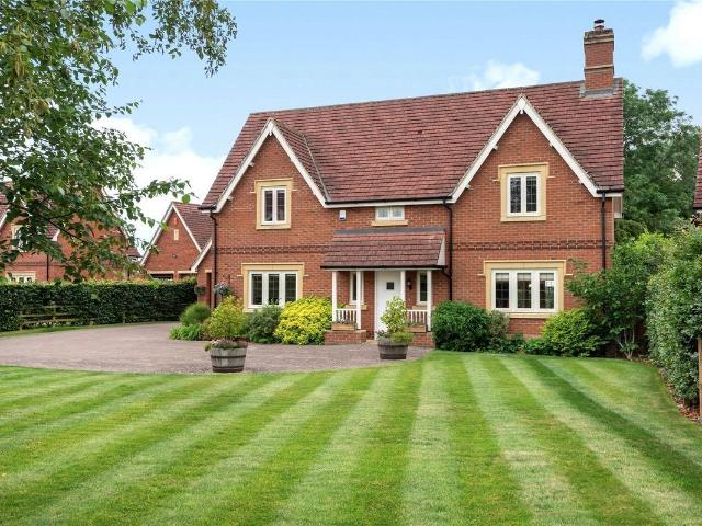 Woodlands Close, Christian Malford, Chippenham SN15, 4 bed detached house to rent, £2,600 pcm | PrimeLocation