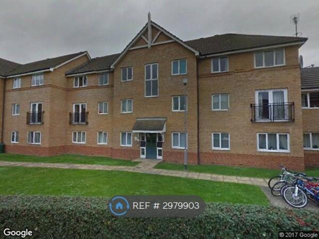 Woodlands Close, Guildford GU1, 2 bed flat to rent, £1,600 pcm | PrimeLocation